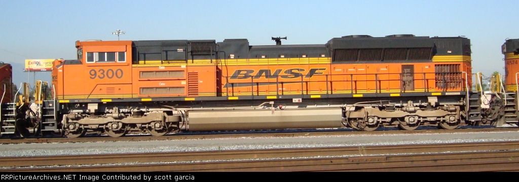 BNSF 9300